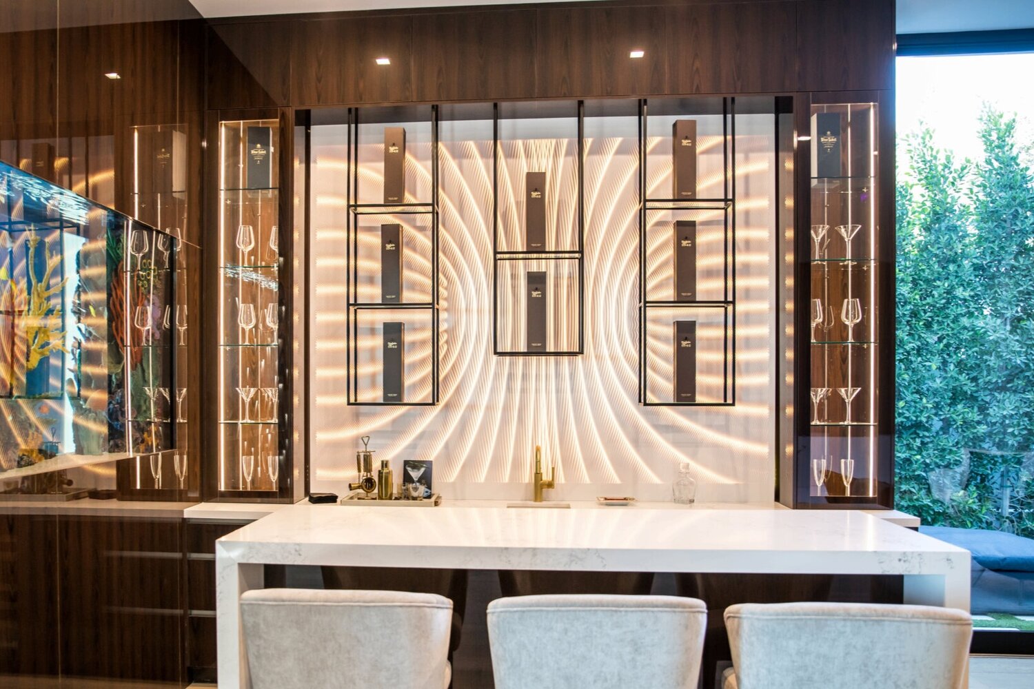 Bar & Restaurant - Parametric Walls