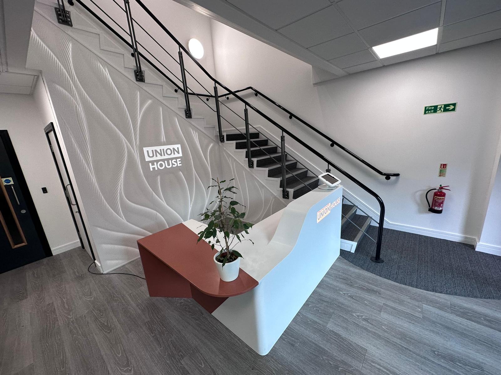 Concept Cubicle Systems: Reception Area Feature Wall - Parametric Walls